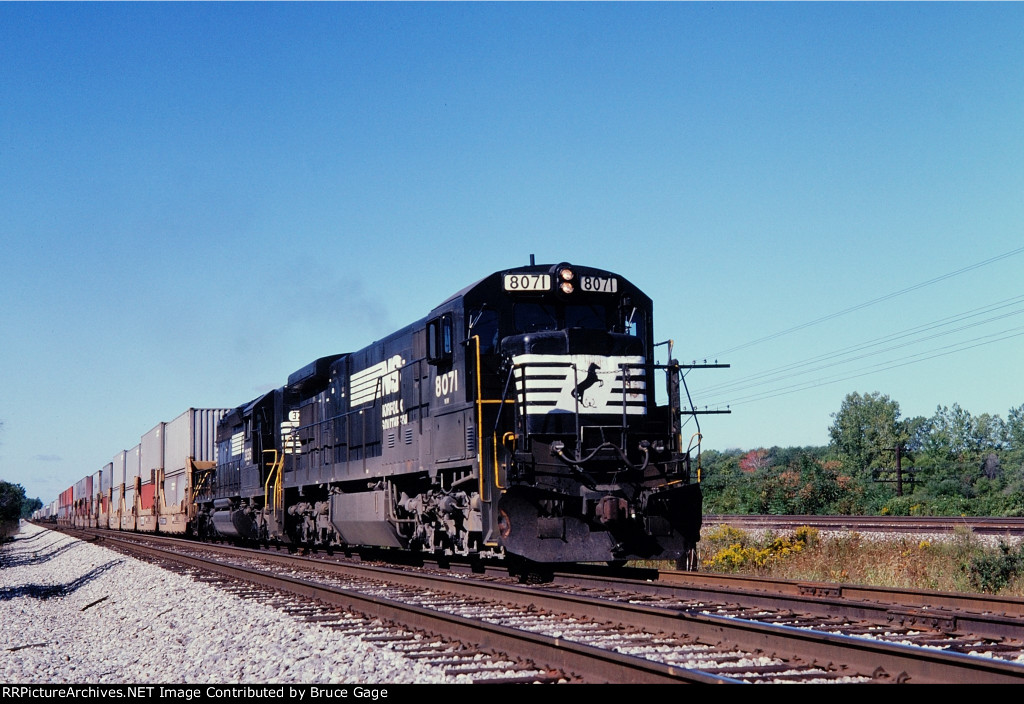NS 8071